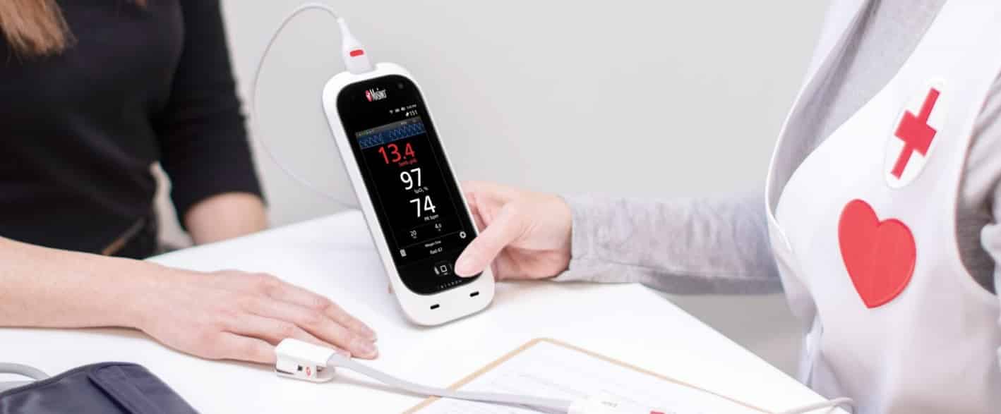 Le CO-oxymètre Rad-67 de Masimo avec le détecteur du taux de l’hémoglobine autorisé par la FDA ...
